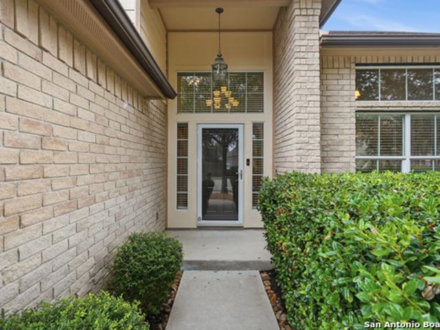 716 Hollow Ridge