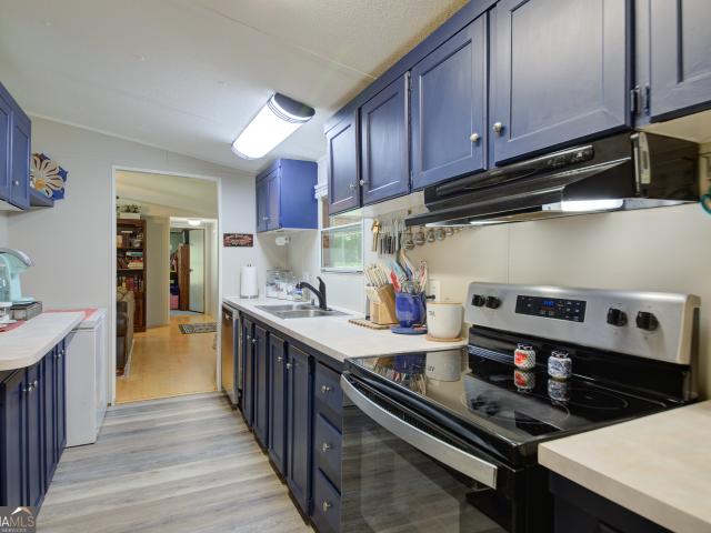 716 Hawkins Road