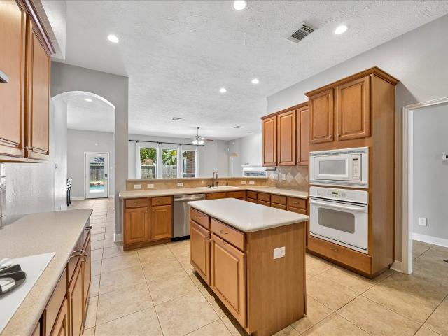 716 High Ridge Drive