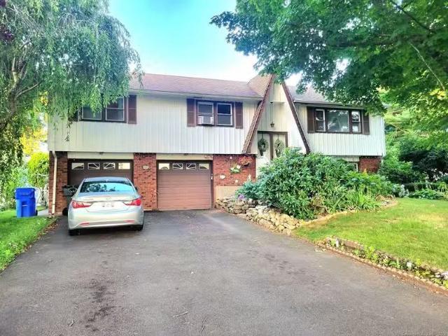 716 Oak St, East Hartford, CT 06118 MLS 24034711