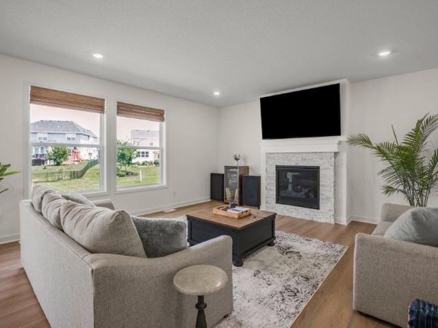 716 Longmeadow Lane