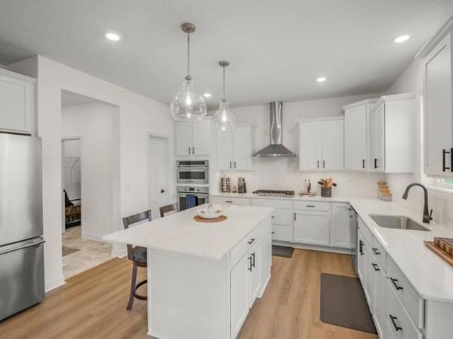 716 Longmeadow Ln, Waconia, MN 55387