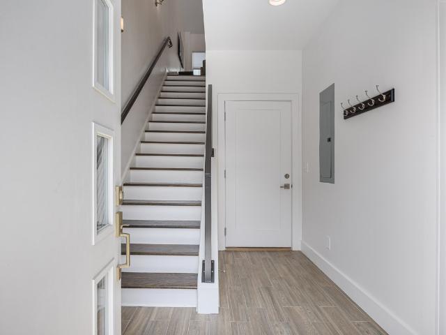 716 Melpark Dr
