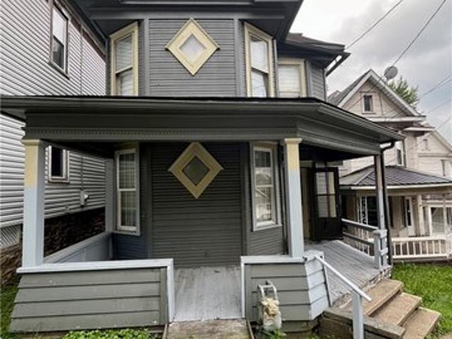 716 Minerva St, East Liverpool, OH 43920