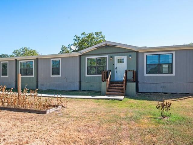 716 N Wright Ave, Kerens, TX 75144
