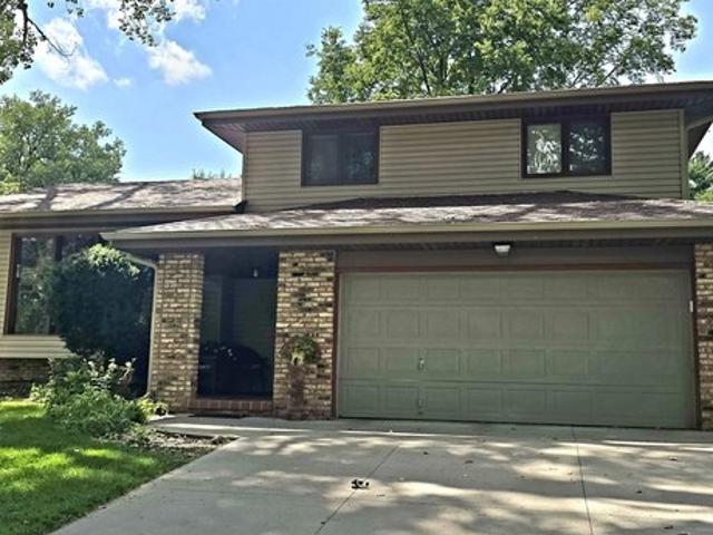 716 S 217th St, Elkhorn, NE 68022