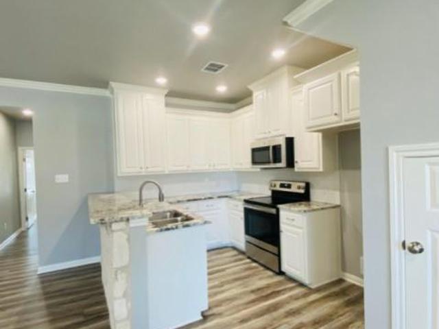 716 S Main # 716