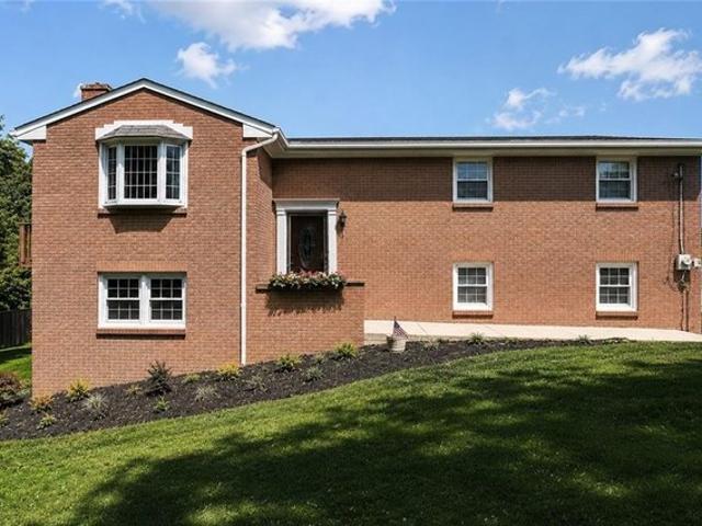 716 Sampson St, Monongahela, PA 15063