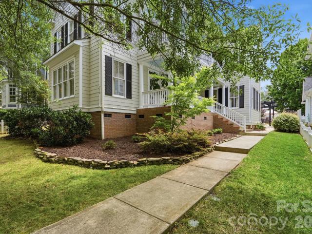 716 Shady Grove Crossing