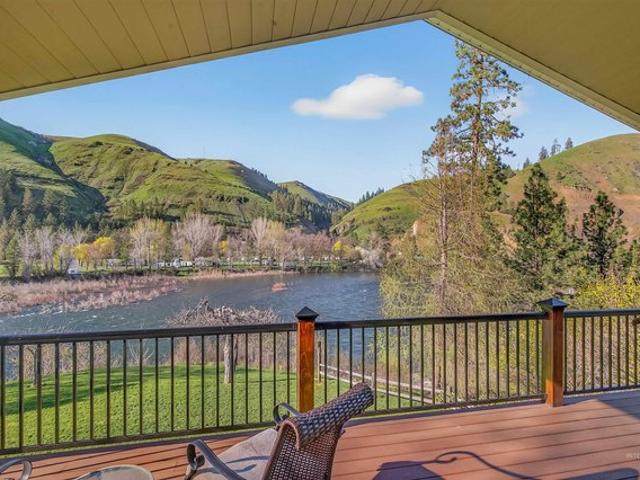716 State St, Kooskia, ID 83539