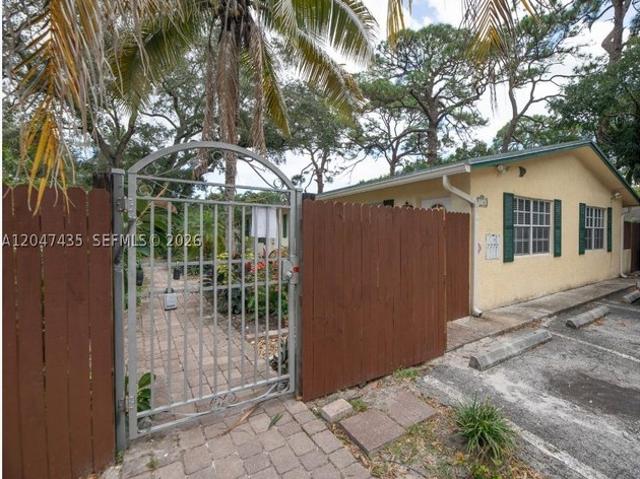 716 SW 14th Ave Apt 3, Fort Lauderdale, FL 33312