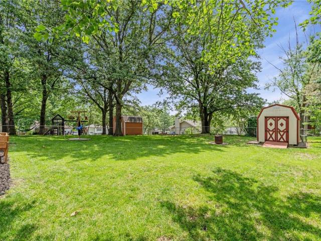 716 Redwood Lane