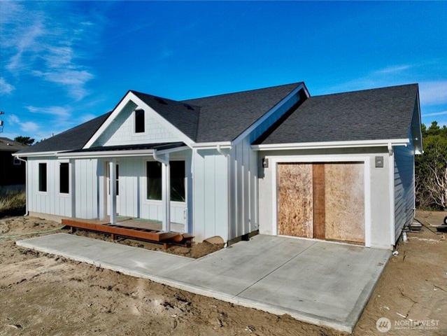 716 Reporter Ct SW, Ocean Shores, WA 98569
