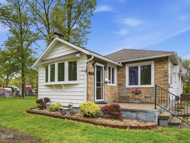 716 Ruth Ave, Lima, OH 45801
