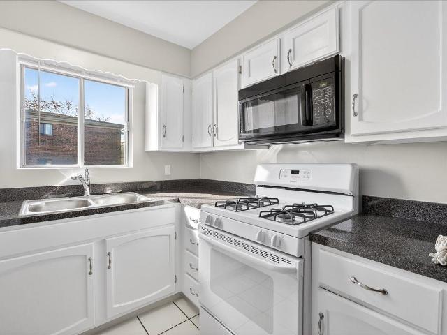 716 W 65th Street Unit 6, Westmont, US, IL