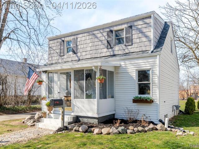 716 W 2nd Street