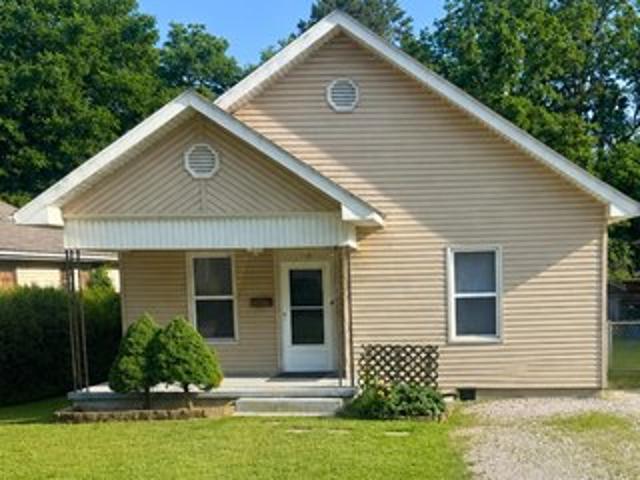 716 W Vine St, Paragould, AR 72450