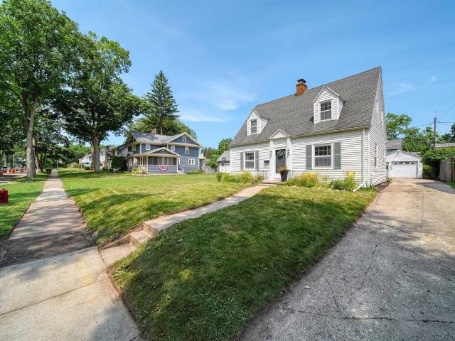 716 Woodfield Drive
