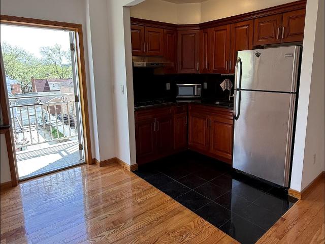 7177 th Street 3D