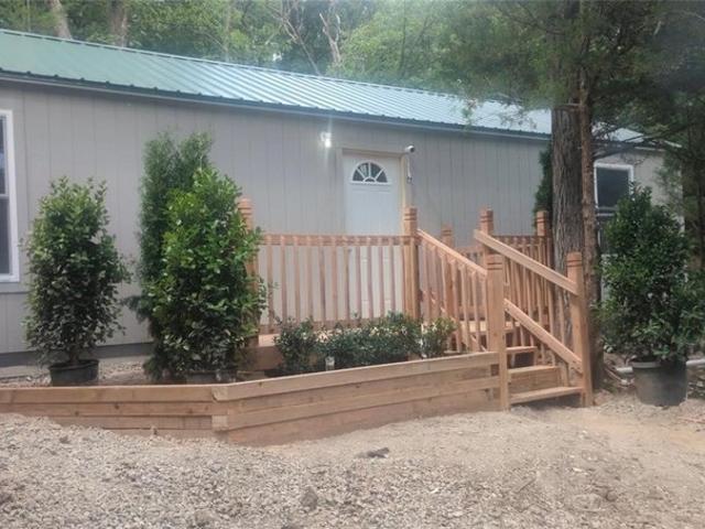 7170 N Quail Run Rd, Ozawkie, KS 66070