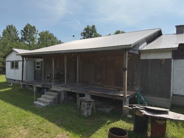 7170 Rockhouse Rd, Linden, TN 37096