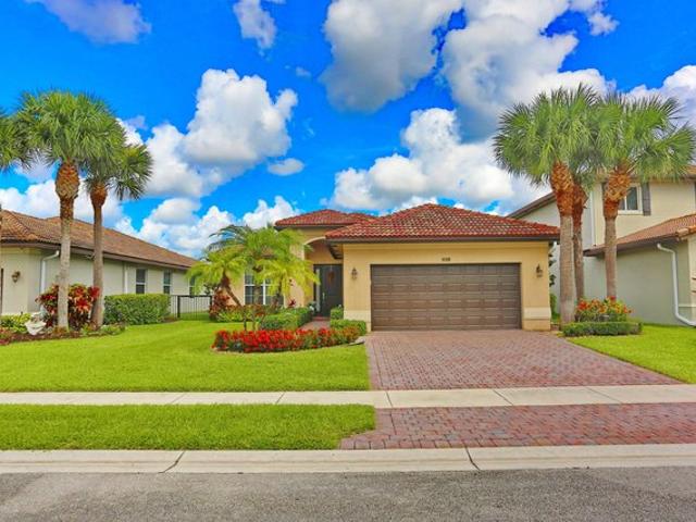 7171 Prudencia Dr, Lake Worth, FL 33463