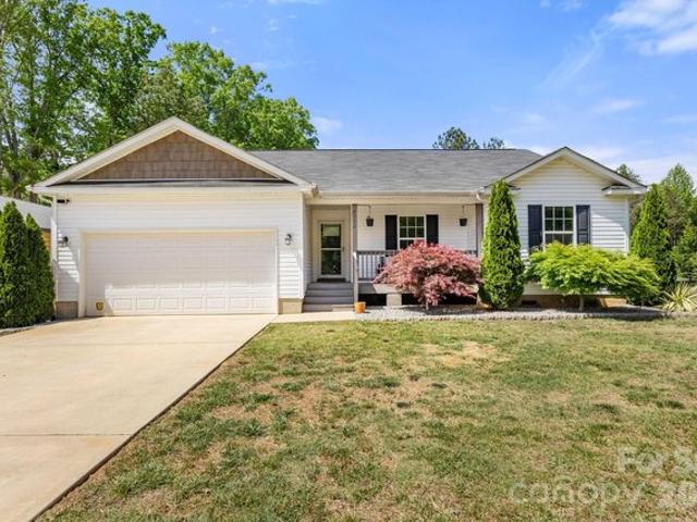 7172 Rolling Hills Dr, Sherrills Ford, NC 28673