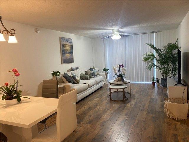 7173 Orange Dr Unit 220B, Davie, FL 33314
