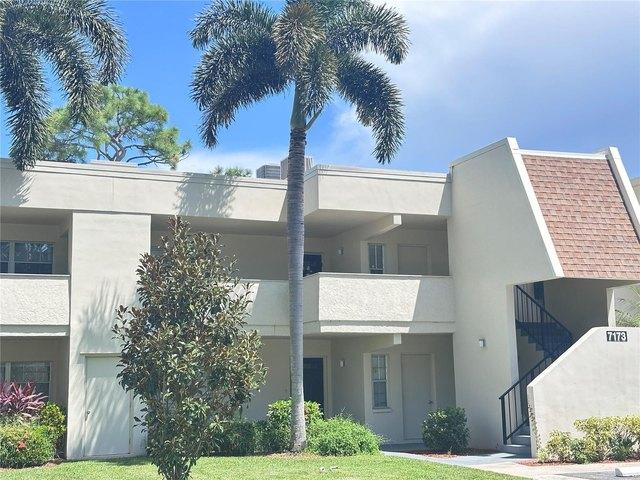 7173 W Country Club Dr N Apt 242, Sarasota, FL 34243