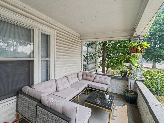 717 7 th Street
