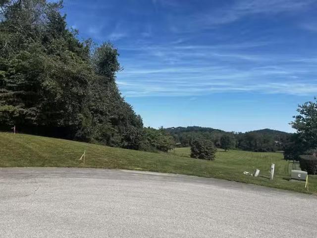 717 Commodore Drive, Somerset, KY 42501 648183227