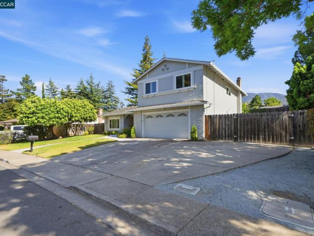 717 Bloching Cir