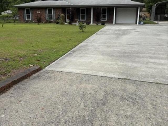 717 Bradwell St, Hinesville, GA 31313