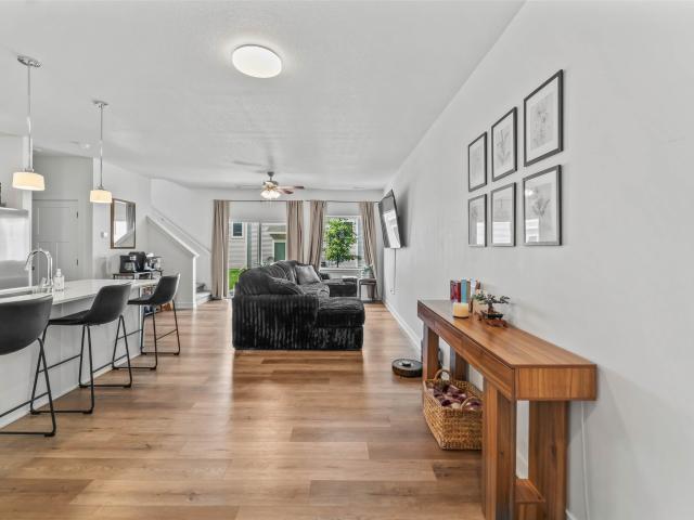 717 Greenwell Place