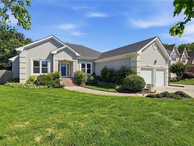 717 Greenwing Dr, Chesapeake, VA 23323