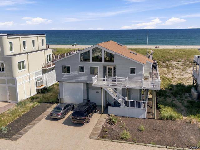 717 Dune Road
