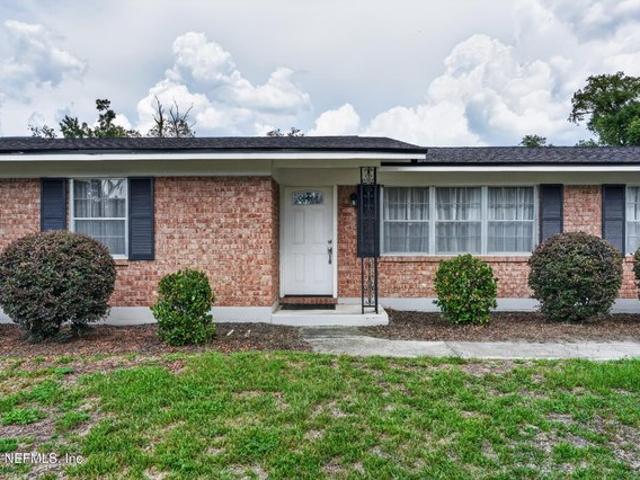 717 Estates Cove Rd, Jacksonville, FL 32221