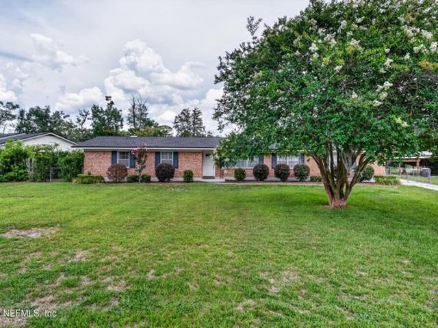 717 Estates Cove Rd, Jacksonville, FL 32221