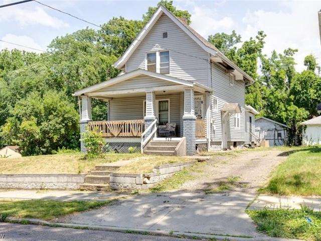 717 Fern St, Akron, OH 44307