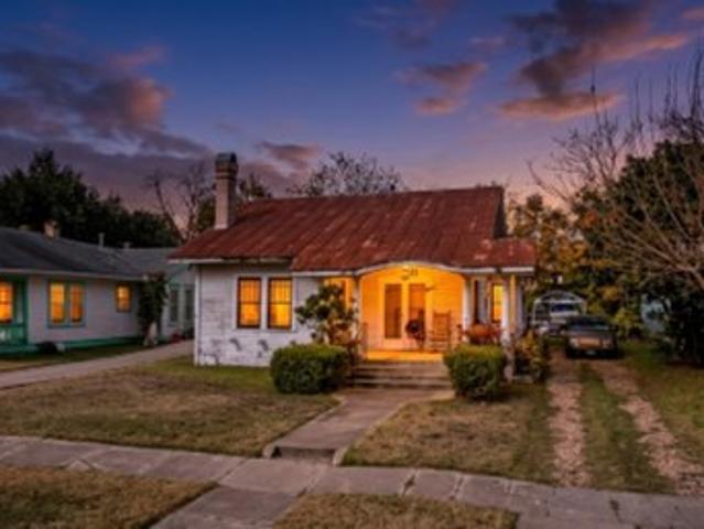 717 Kayton Ave, San Antonio, TX 78210