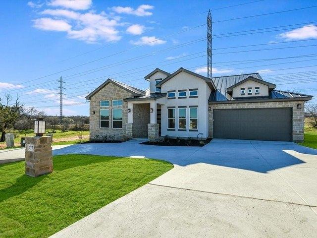 717 Indian Paint Blvd, Horseshoe Bay, TX 78657