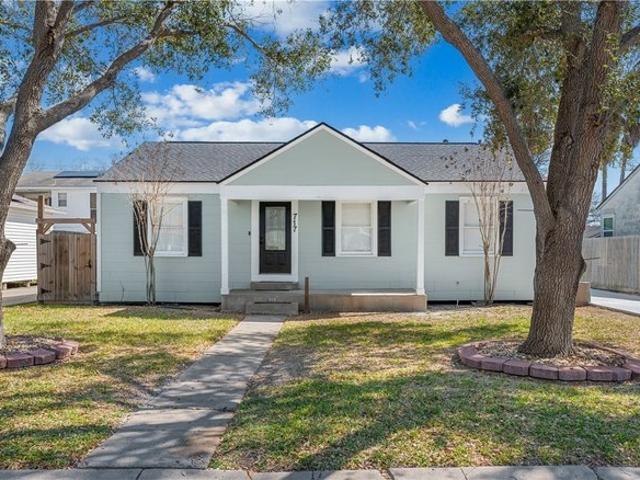 717 Indiana Ave, Corpus Christi, TX 78404