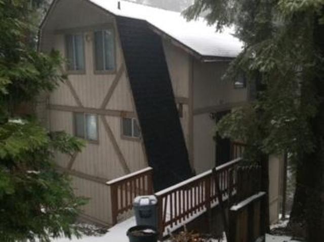 717 Ivy Ln, Lake Arrowhead, CA 92352