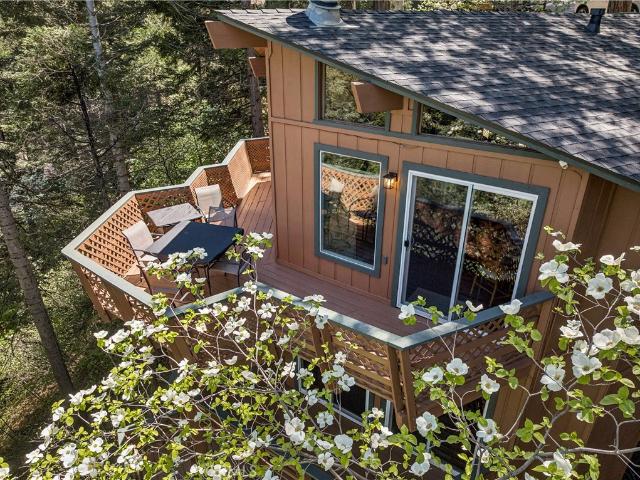 717 Oakmont Lane