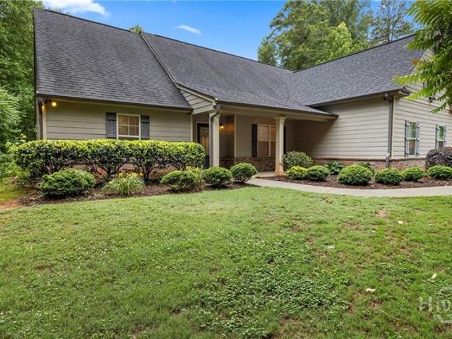 717 Oconee Ln, Commerce, GA 30529