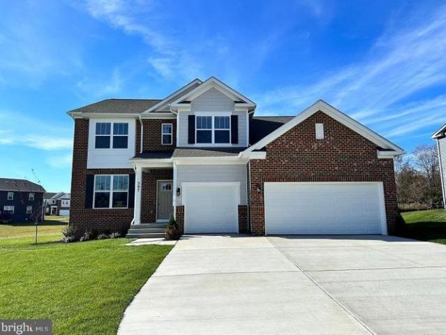 717 Long Meadow Dr, Fredericksburg, VA 22406