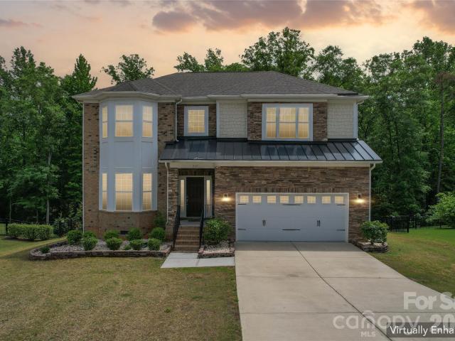 717 Laurel Oaks Court