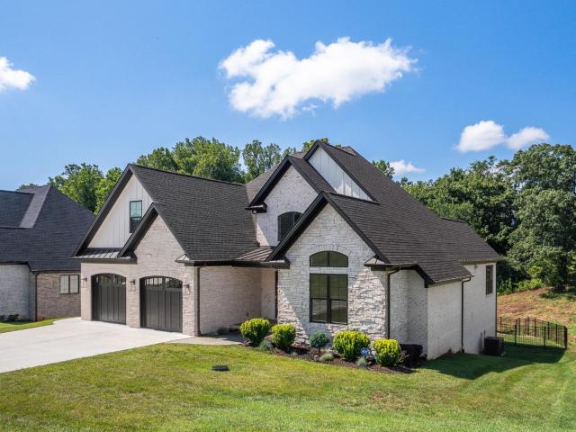 717 Leander Drive
