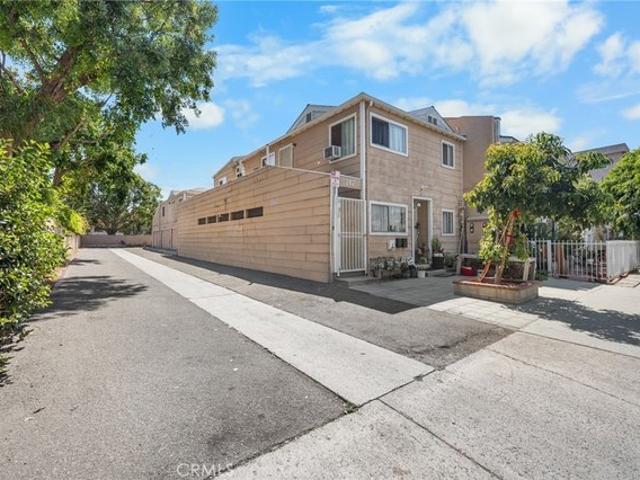 717 N Lacy St, Santa Ana, CA 92701