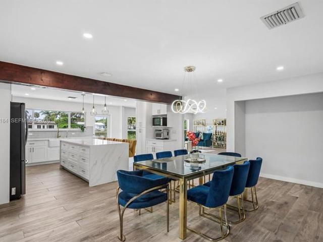 717 NW 30th St, Wilton Manors, FL 33311